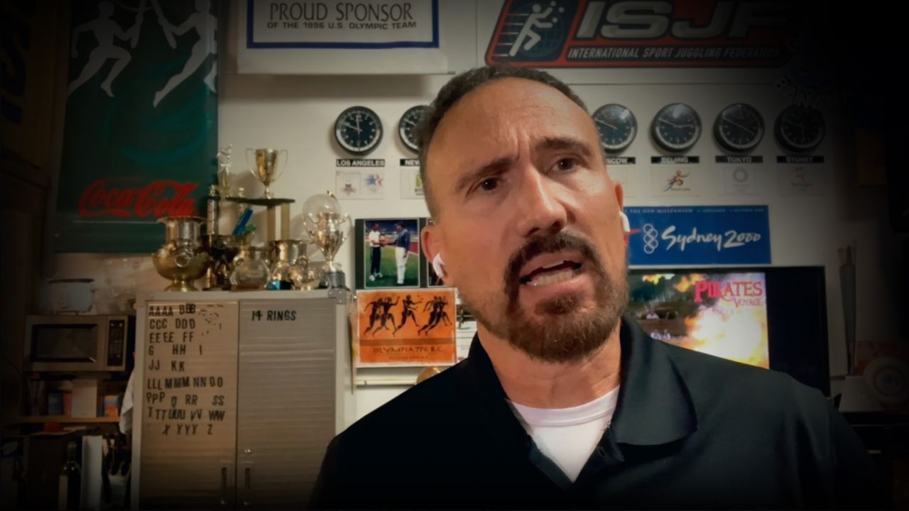 VEEJOY - Albert Lucas